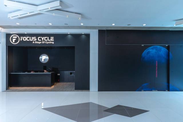 FOCUS CYCLE 全港首創indoor cycling studio 室內騎行 健身單車｜獨家33折試玩套票 $79/堂｜45分鐘消耗800卡路里的有氧運動｜尖沙咀